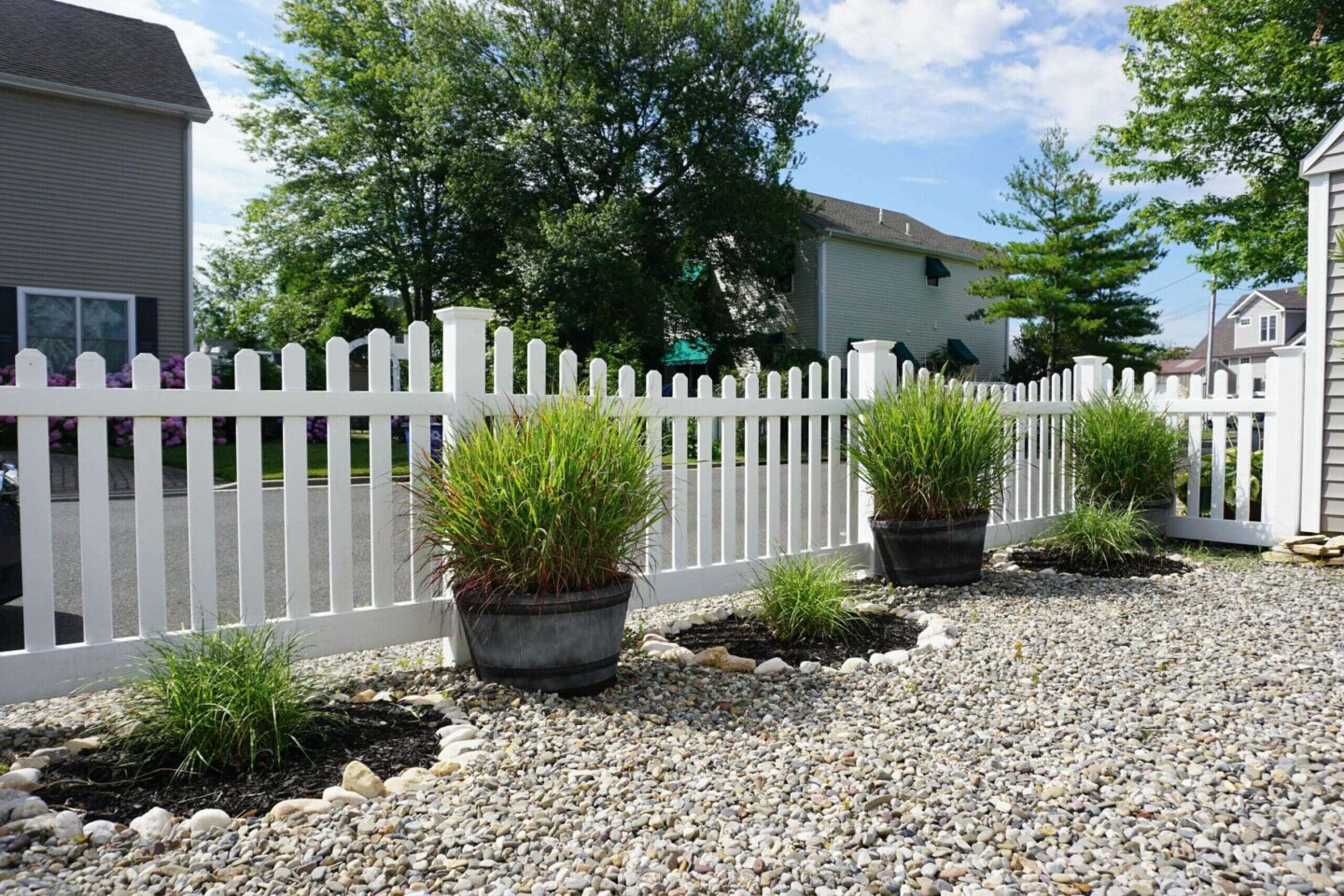 Picket Fencing NJ - White Picket Fence Near Toms River, Freehold, NJ