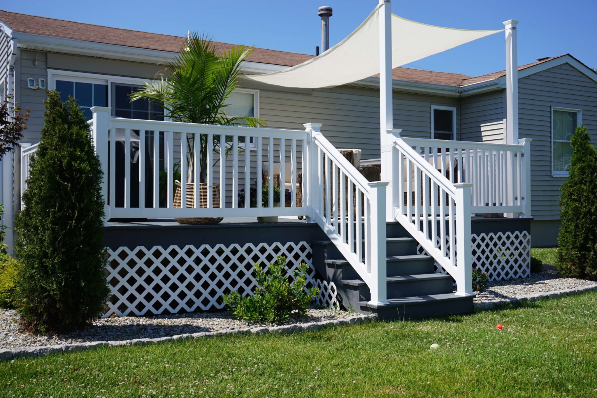 Vinyl Railing NJ, PVC Railing for Deck, Porch & Balcony New Jersey
