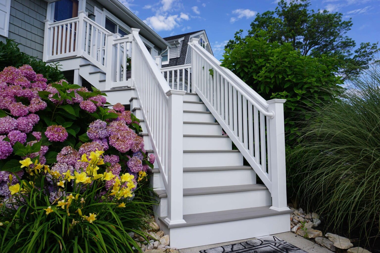 Vinyl Railing NJ, PVC Railing for Deck, Porch & Balcony New Jersey